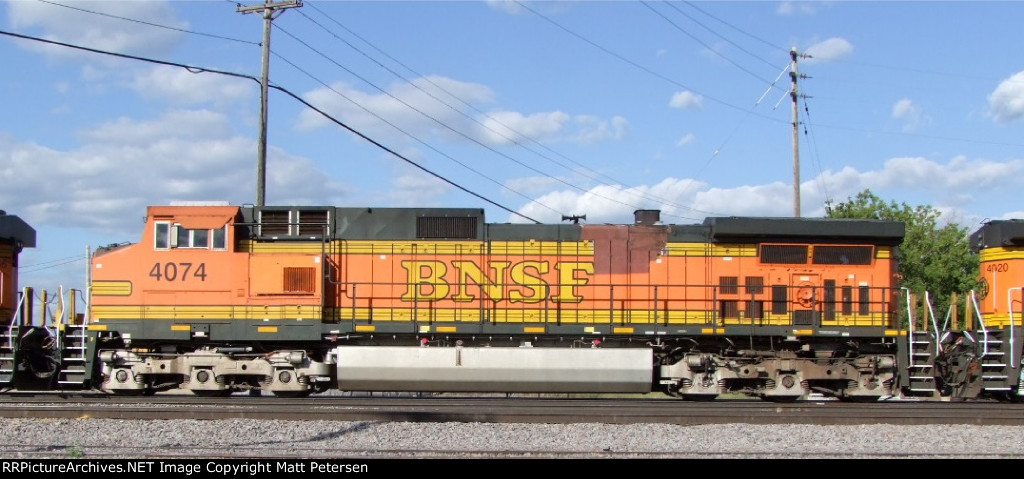 BNSF 4074